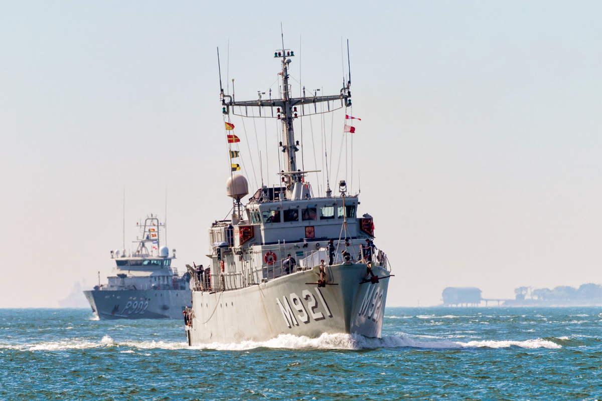 Naval - Maritime Photographic