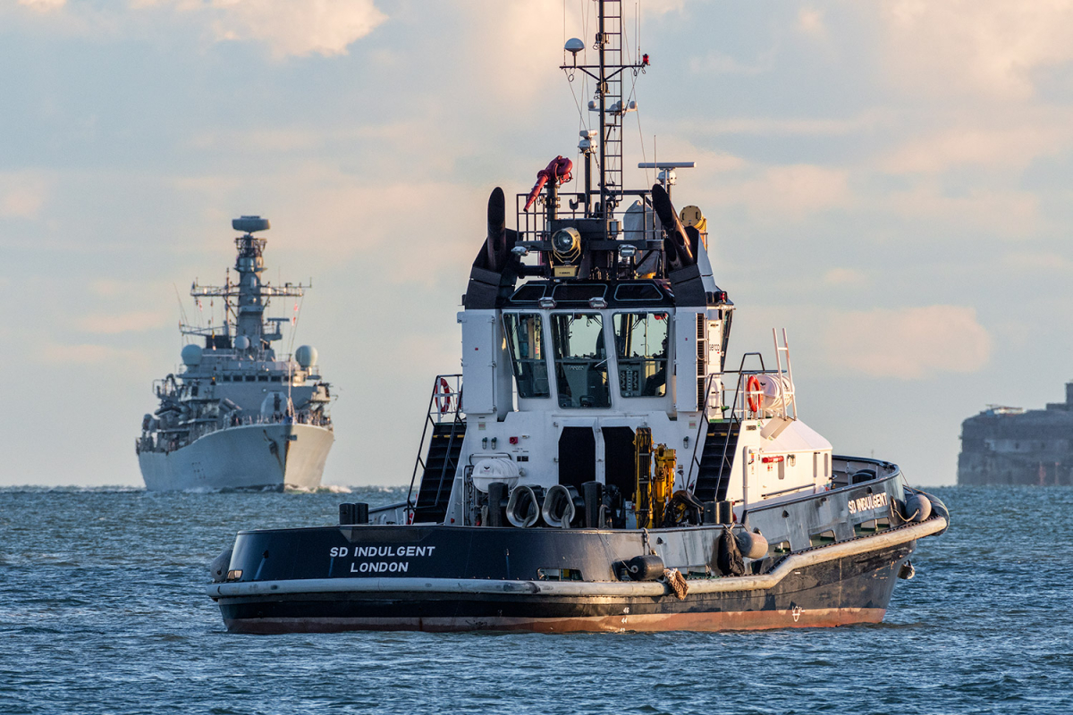 Tugs & Towage - Maritime Photographic